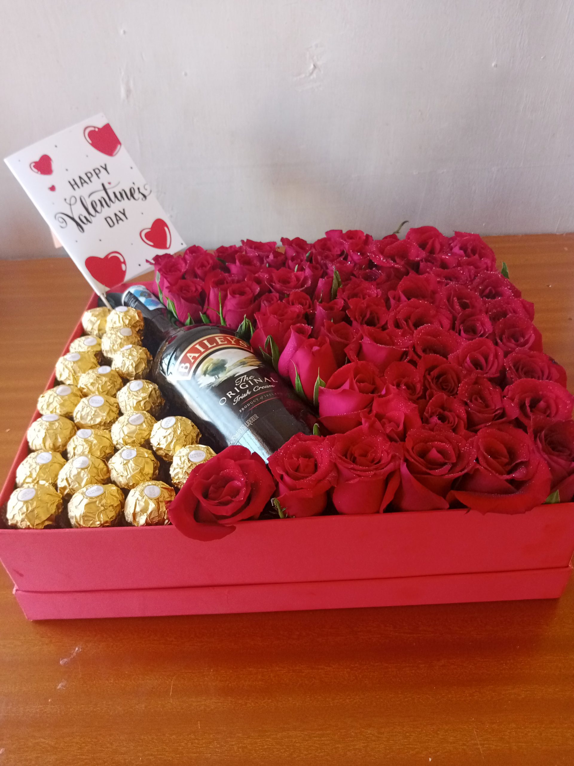 Valentine Mixed Combo – Vision Gift Shop